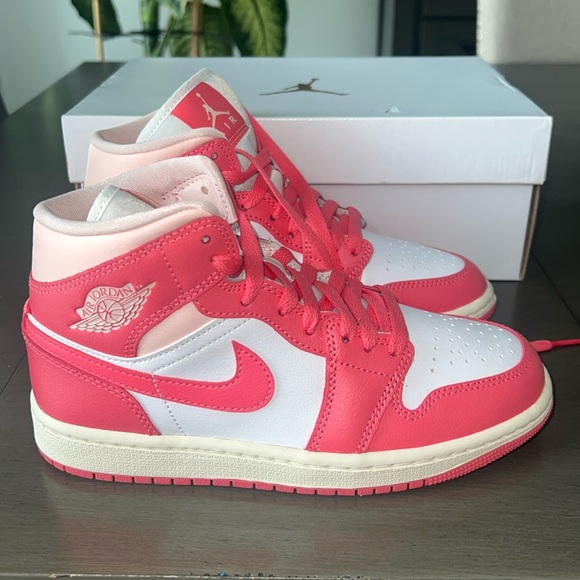 Nike | Shoes | Nike Womens Air Jordan Mid Sea Corral 6 | Poshmark